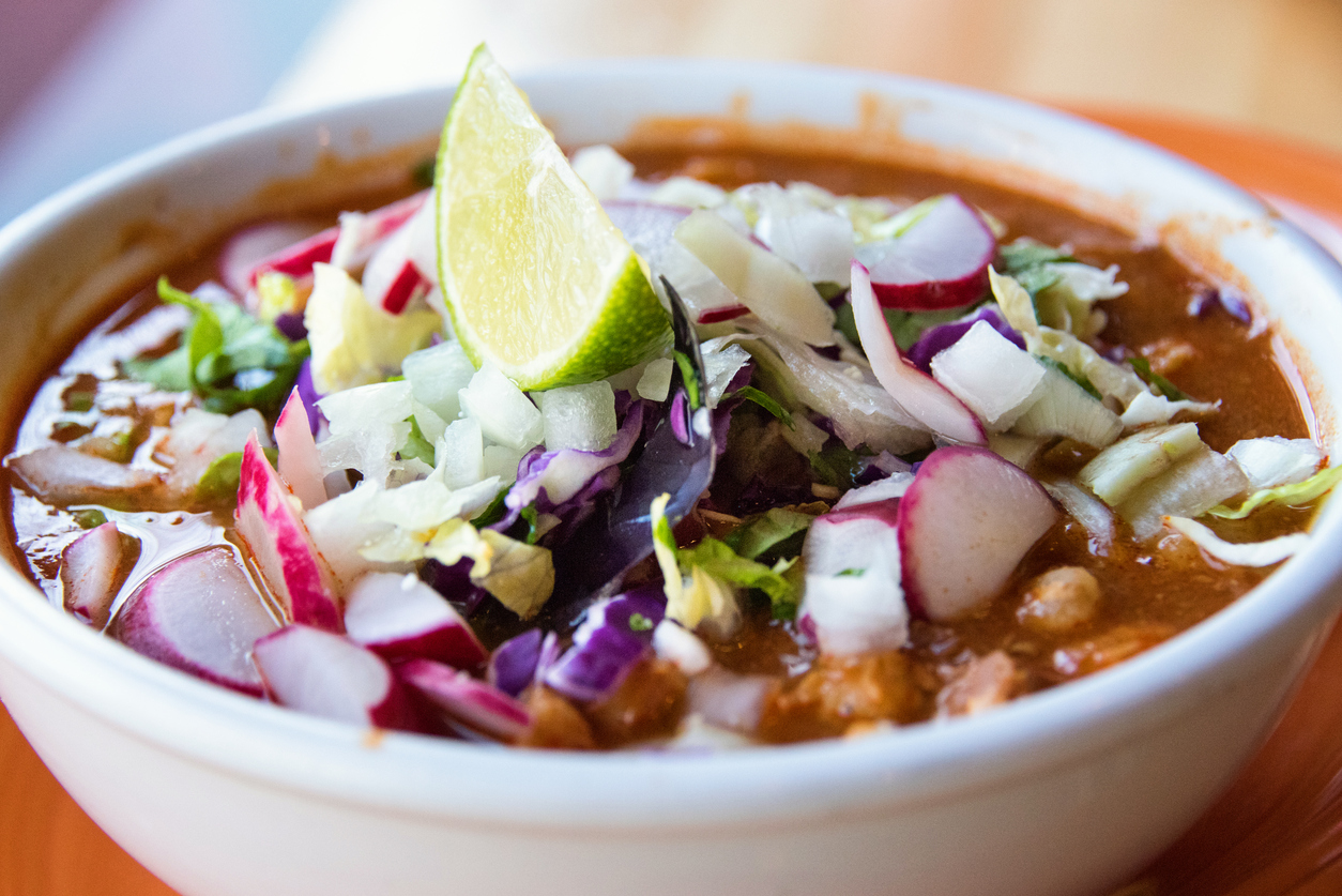 ¿Comerías pozole con carne humana? 😱 - Chismes Today