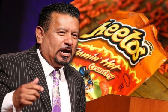 ¡De conserje a inventor de los Cheetos más populares! 👏 - Chismes Today